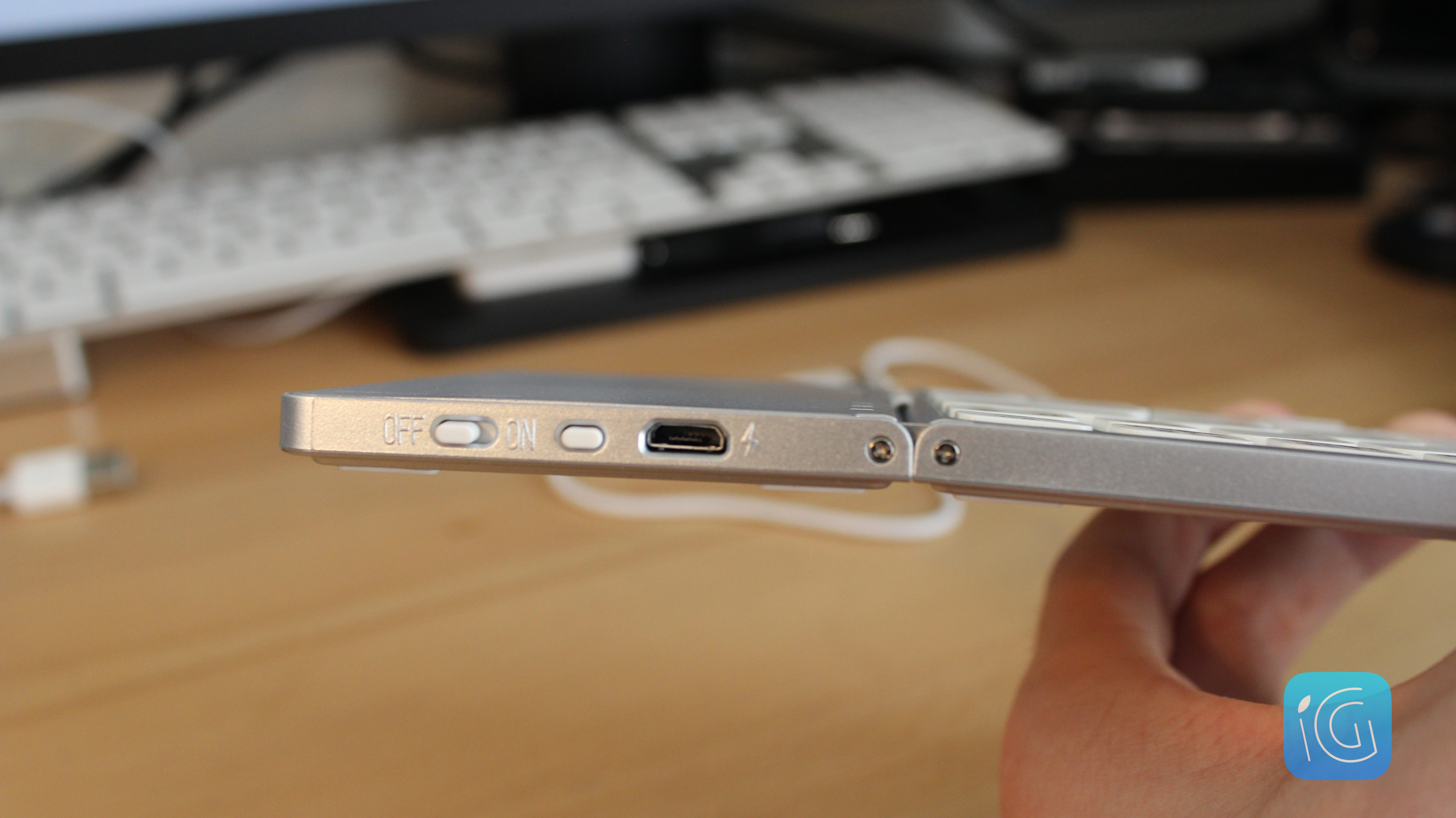 Test du clavier bluetooth pour iPhone et iPad de Jelly Comb ...